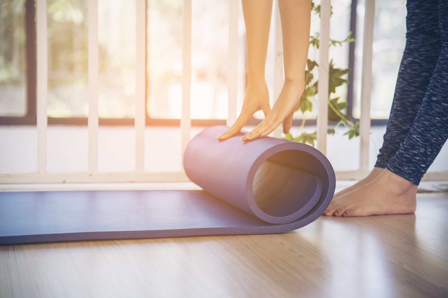 Home Yoga Studio Design and Decorating Ideas | Make Home Yoga Space