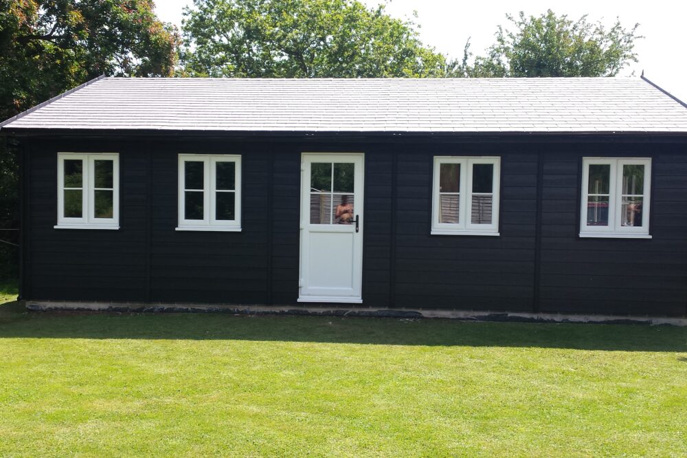Insulated Garden Sheds and Workrooms
